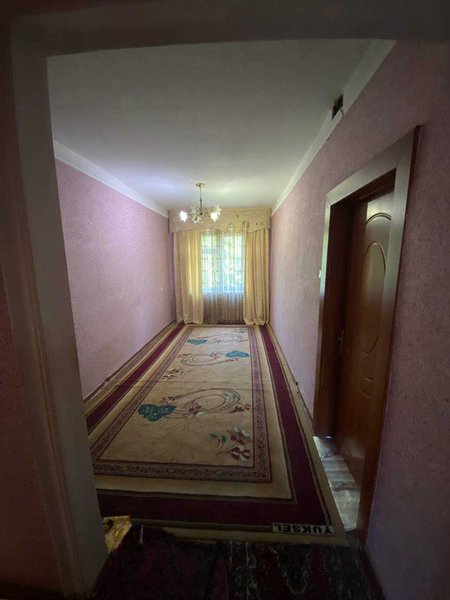 Эълон№3956  4  хона  5 хона қилинган.