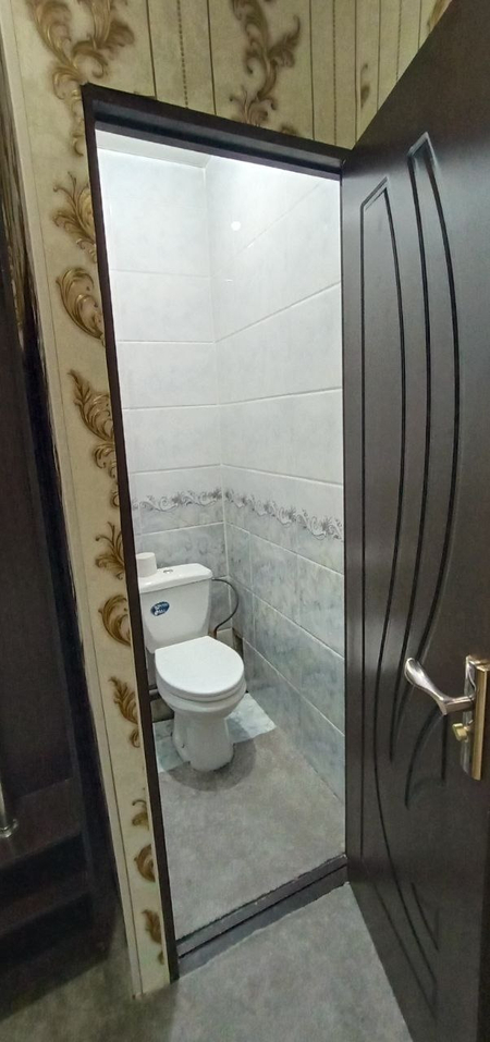 В Ц1, д 33 напротив гост Тата. 2/9/9 краткосрочно на 1 или 2 месяца.