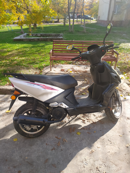 Lifan benzinli skuter