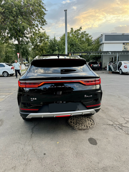 Byd song plus flagship 2022 toza 15800 km yurgan