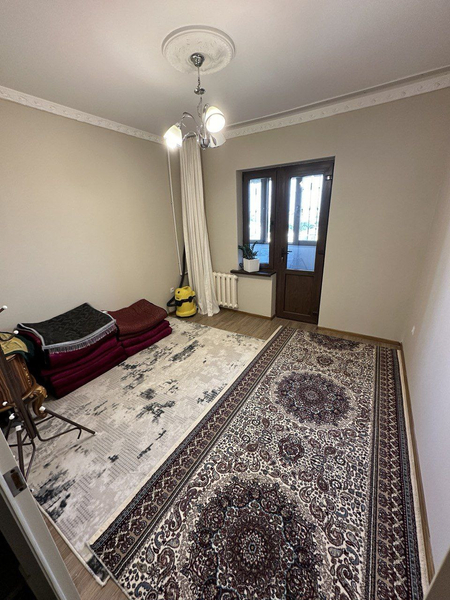 Срочно!!! 6-ти комн кВ. 147-кв². Массив Куйлюк-6. Сергелинский р-н.