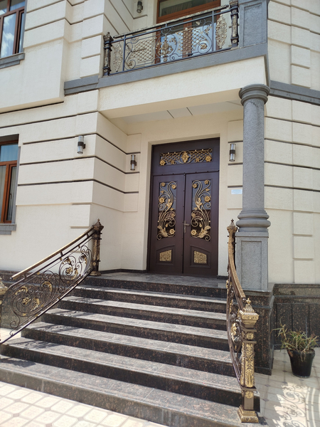 Дарвоза ва решотка краска сепамиз.