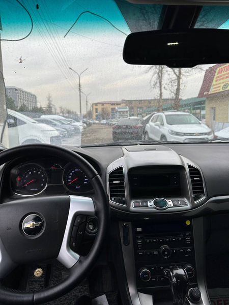 Chevrolet Captiva 4
