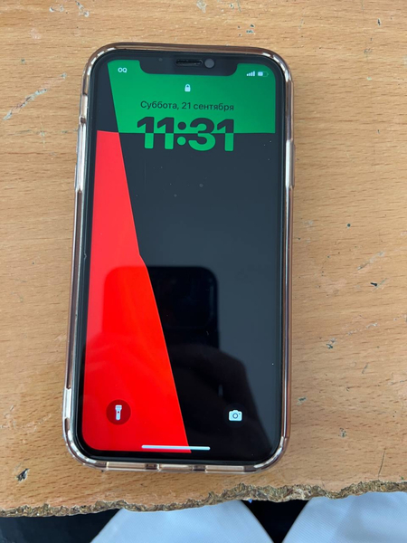 Продается iPhone Xr