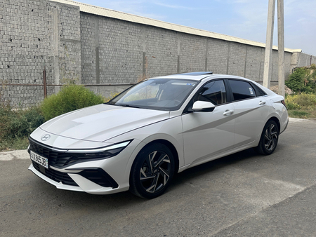 ELANTRA. 2023г Автомобиль в идеальном состоянии