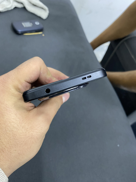 Redmi a3 yengi qora qang aybi yo