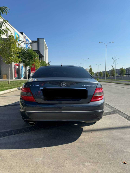 Продаётся Mercedes-Benz С класс W204