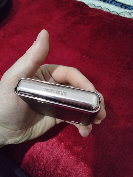 Samsung Z Filip 8.256 gb