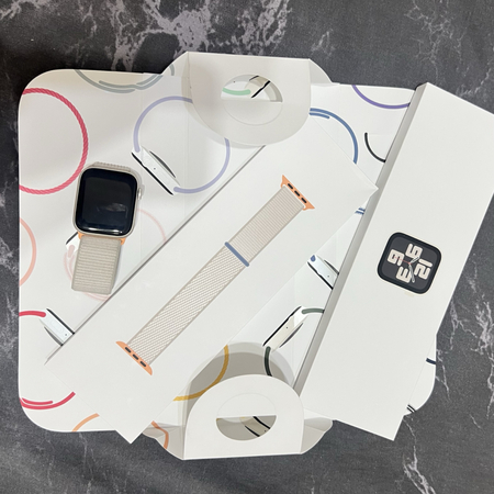 Apple Watch SE2 44mm StarLight