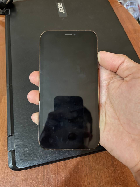 iPhone Xr 14 pro korpusda