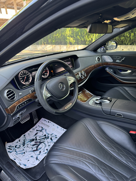 W222 Mercedes benz 6.3 AMG