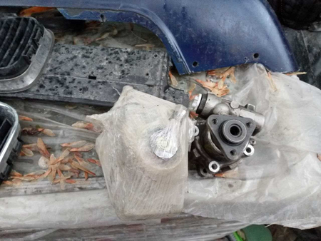 Продаю запчасти на бмв е30-36