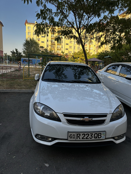 Срочно продаю 2018год Жентра автомат газ4