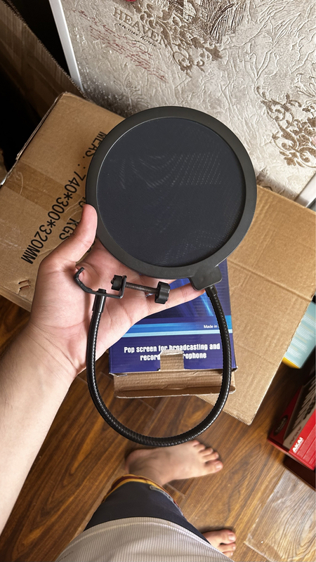 Pop filter mikrofon uchun