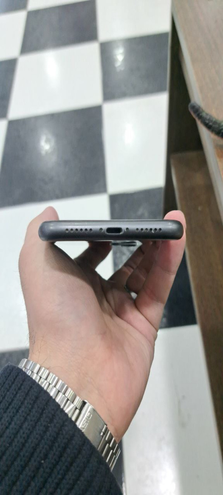 Ipone 11 bir qul ishlashi zur