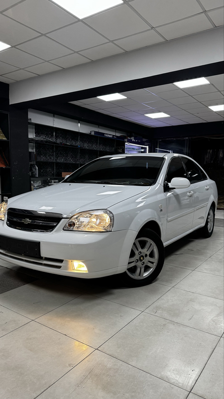 Lacetti 1.8 aftamat Arendayam bor srochna sotiladi