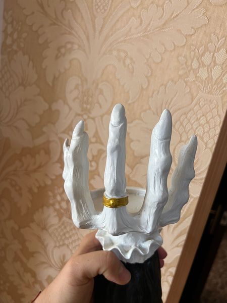 Подставка в виде руки