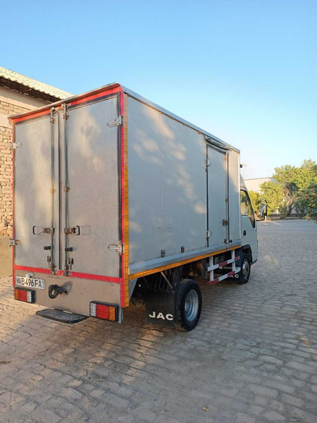 Jac ISUZU sotiladi