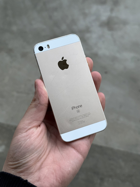Iphone 5 se 64GB