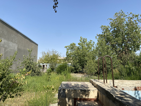 Dacha Xovli sotiladi