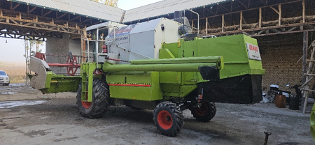Claas dominator 130 sotiladi