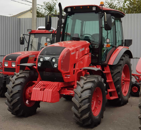 Traktor Belarus 1222.3 bolib tolashga beriladi