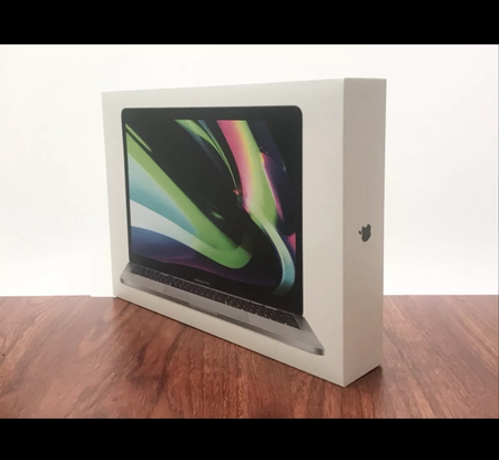 Mcbook pro m2, + apple mouse (orginal) + mcbook sumka +karobka dok bor