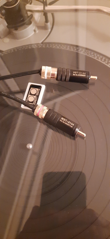 Technics SL-1700mk1.