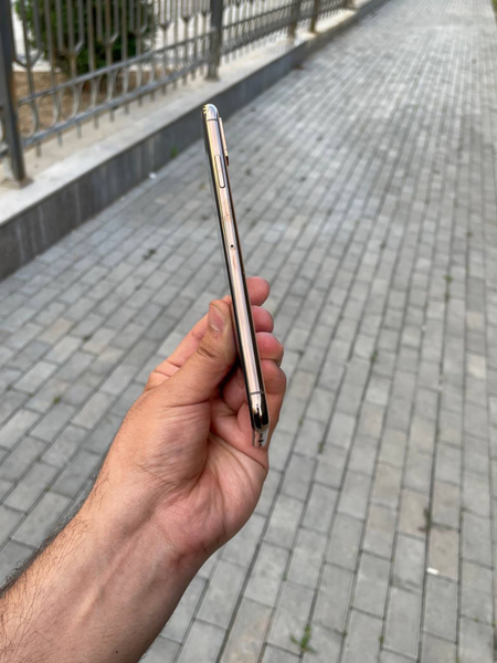 Iphone Xs Max sotilad karopkasi  bor xolat yaxsh yomkst 82 radnoy