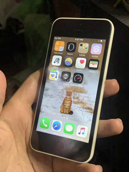 Продам iPhone 5c