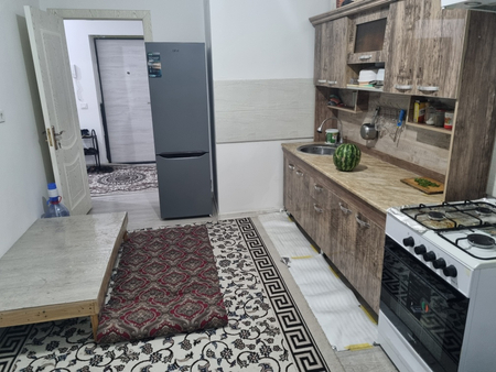 Янги Дархон 2 хона 3 этаж 59 кв без маклер