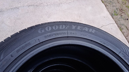 215 55 R17 Shina Good Year