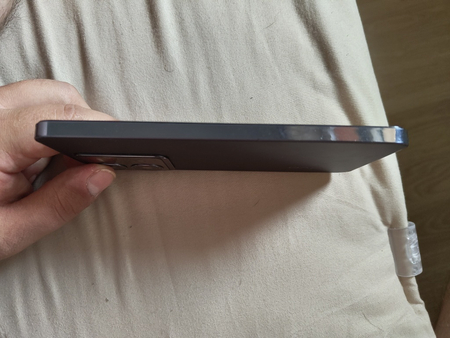 Продам vivo v25 в хорошем состоянии