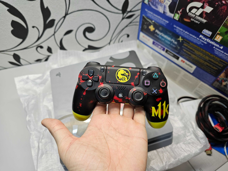 ПРОДАМ PlayStation 4 Slim 1000GB (Прошитая GoldHEN) / Версия 9.00