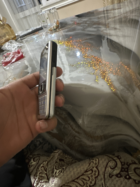 ishlashi zur zariasi 2 kunga yetadi bemalol telifon ochilmagan