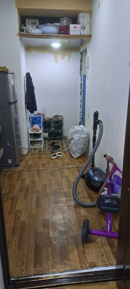 Yangi bozor oldida joylashgan 1xona