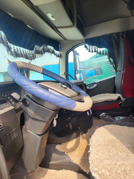VOLVO FH EURO 6 + KRONE прицеп cотилади