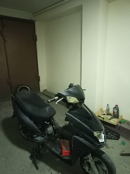 Sanyo jog skuter sotiladi 150cc