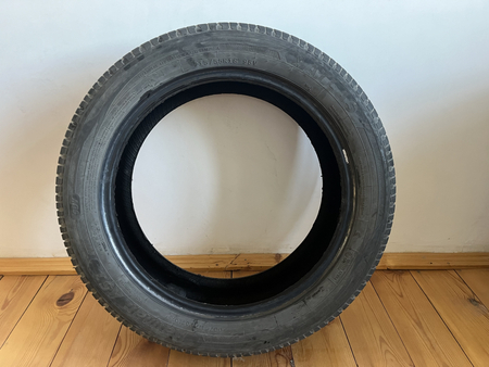 Автошины R18 215/55. Пробег 12 тыс. В хорошем состоянии. 30$. За 1- шт