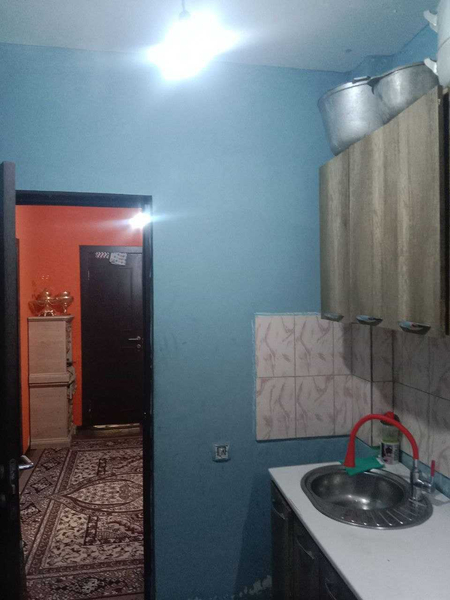 Qulay sharoitga ega 3 xonali uy sotiladi
