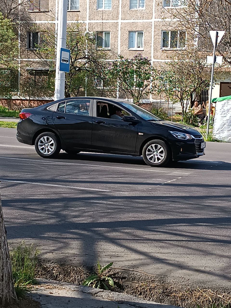 Девушка водитель!!!