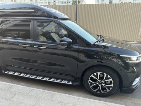 Kia Carnival Limusine
