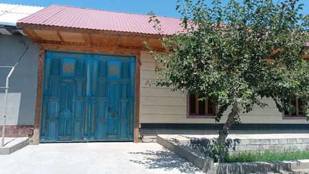 Uchastka sotiladi tez va arzon