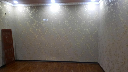 Hovli uy sotiladi