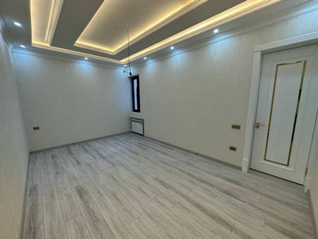 Yunusobodda 3 sotix 4 xona yangi hovli