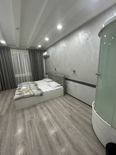 Bez zaks Arzon New hostel shaxar markazida lyuks apartament paspart bn