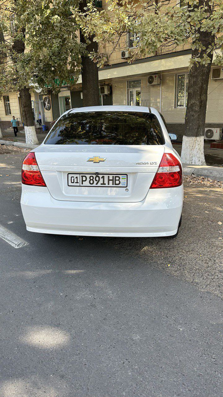 Продам нексия 3 Автомат