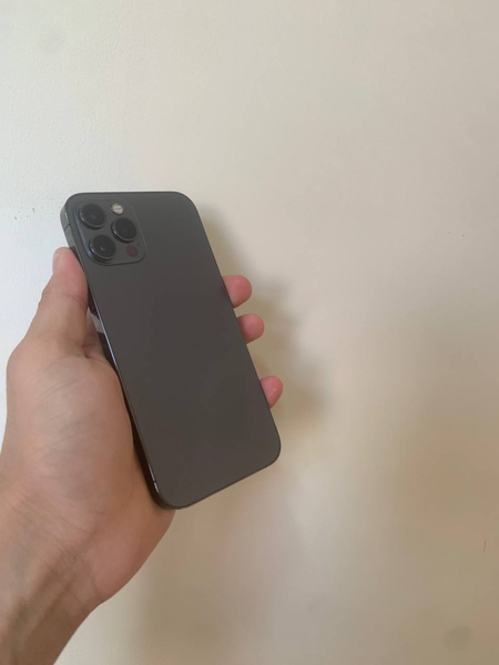 Iphone 12 pro…..