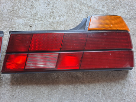 BMW E32 kuzov zapchast