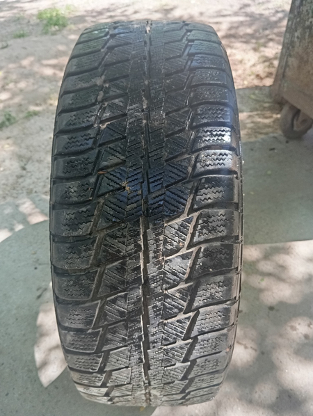 Avto shina sotiladi 185/55/15